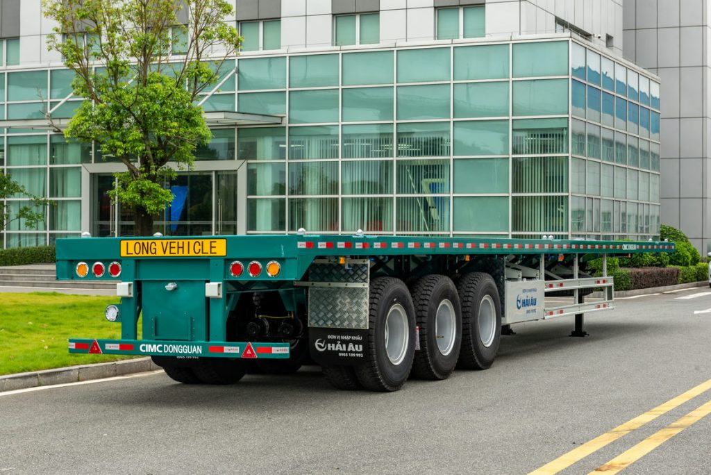 DCVC- The lighthouse factory for semi-trailer