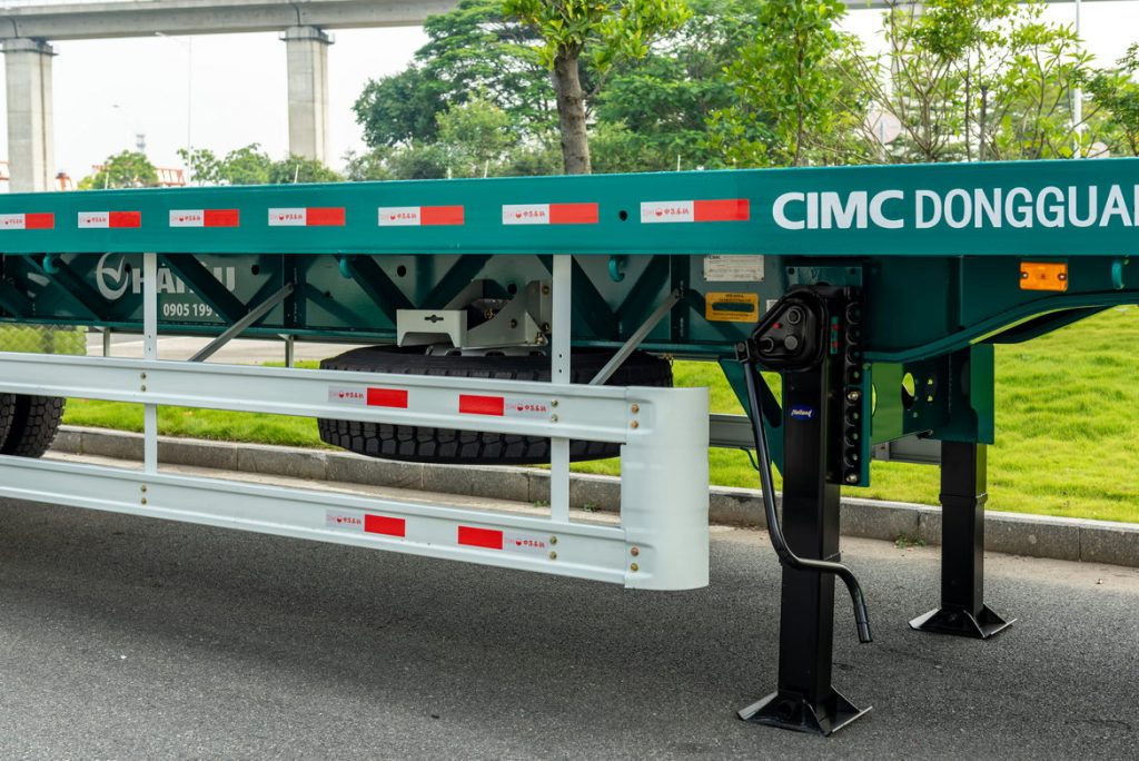 DCVC- The lighthouse factory for semi-trailer